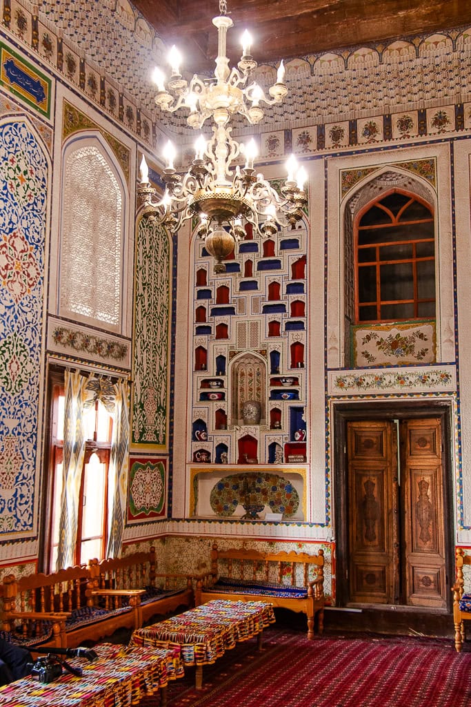 Uzbekistan Travel Guide - All You Need to Know Before Visiting
